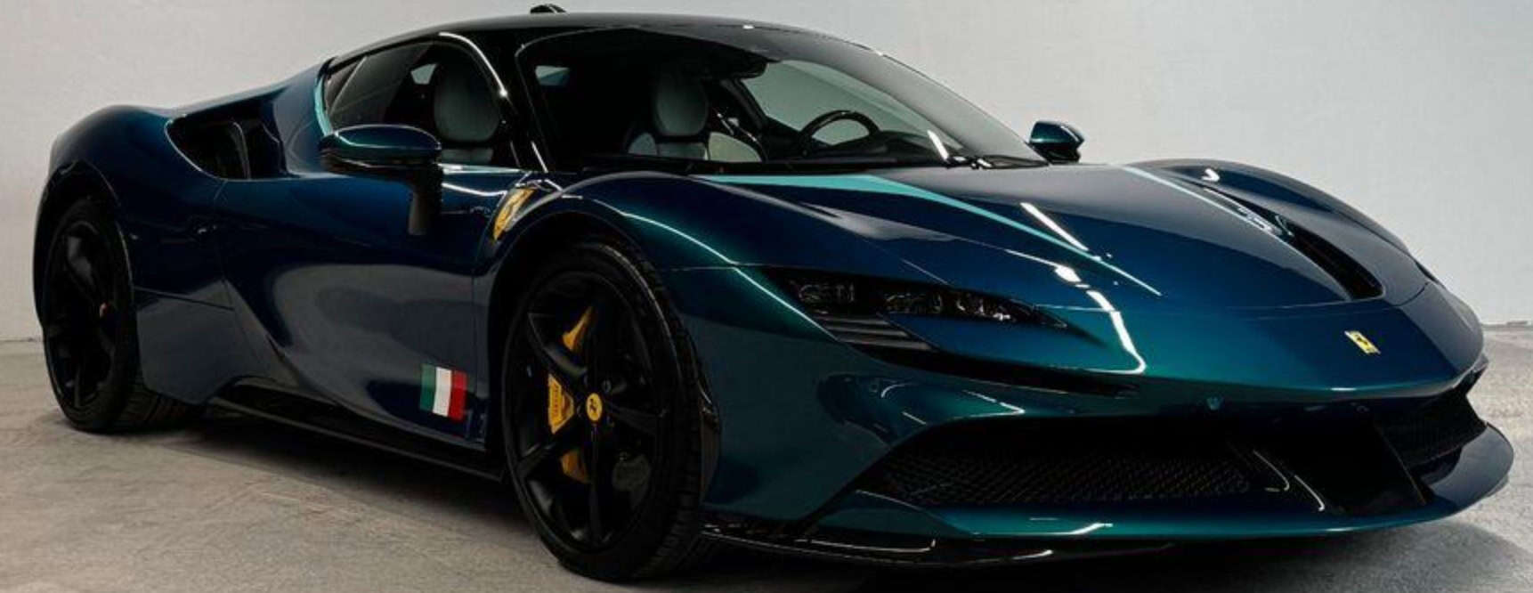 Comprar Ferrari SF90 Stradale 10th Cavalcade Tailor Made importado de ...